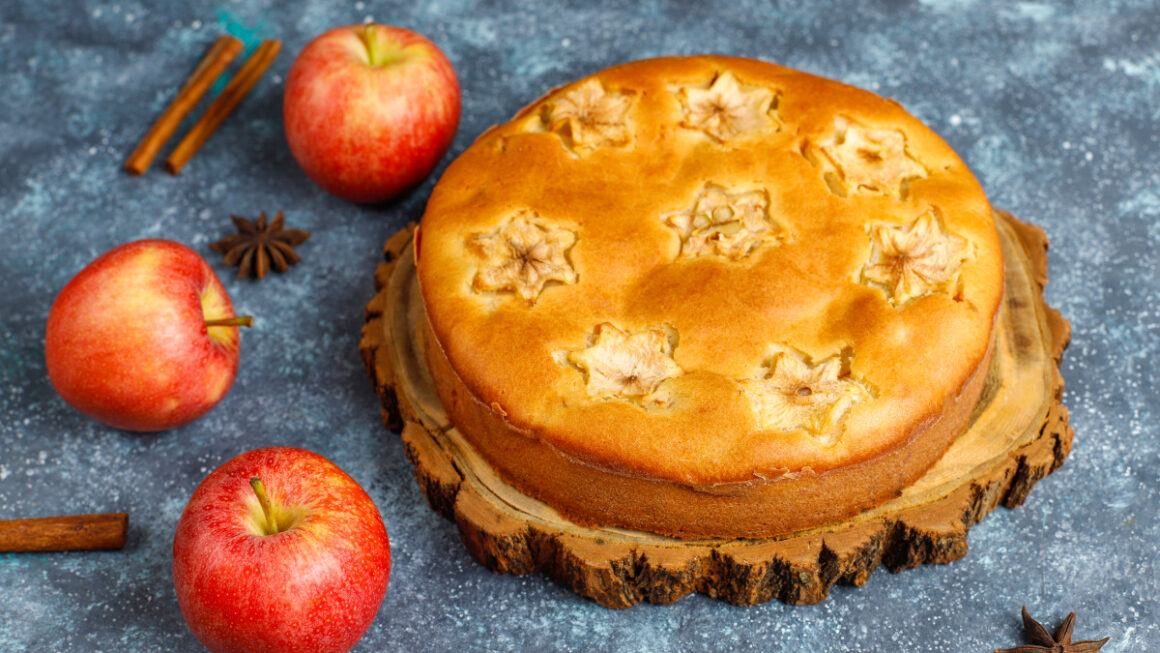 Bolo de maçã fofinho e simples - Casa e Culinaria