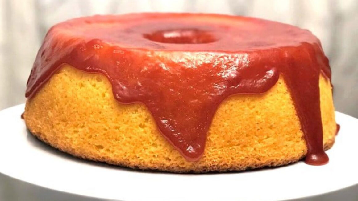 Bolo de fubá com goiabada - Casa e Culinaria
